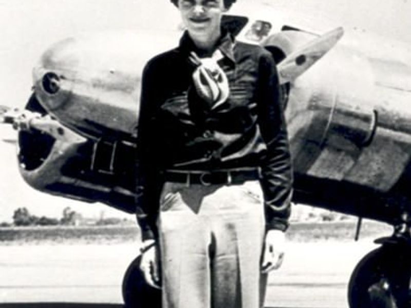 30 Greatest Moments In Aviation - Amelia Earhart | The Gentleman's ...