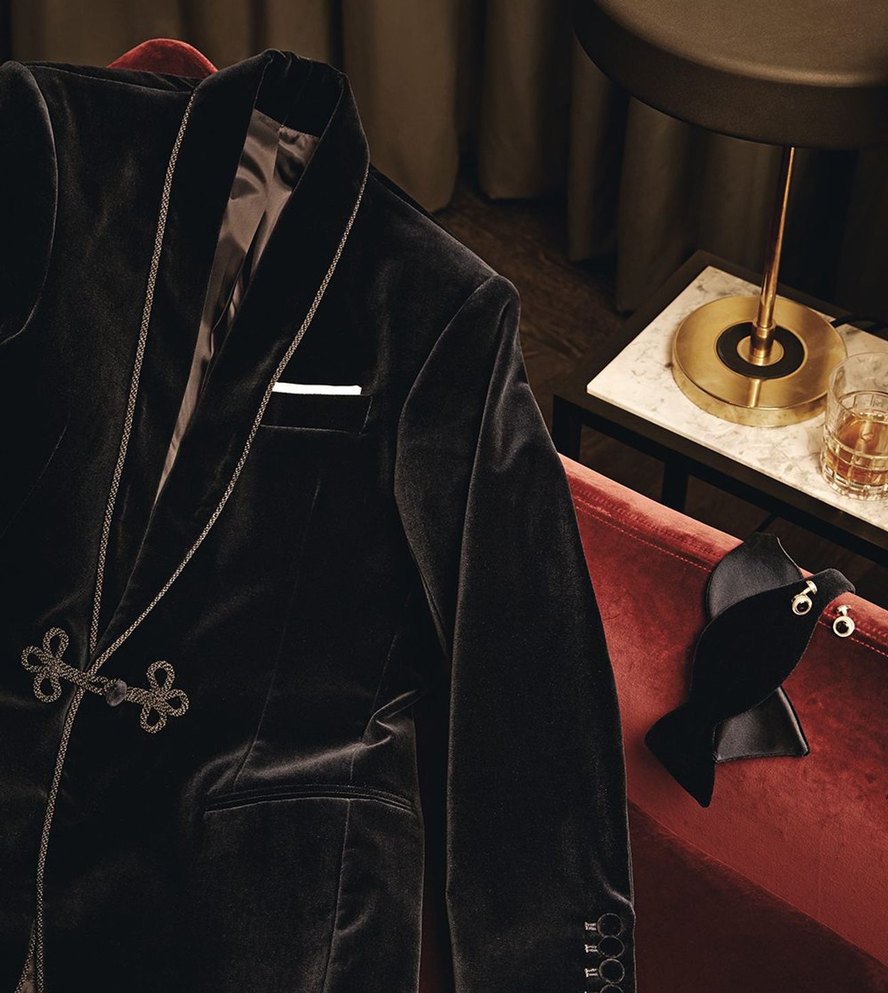 Every self-discerning cigar smoker should own a smoking jacket ...