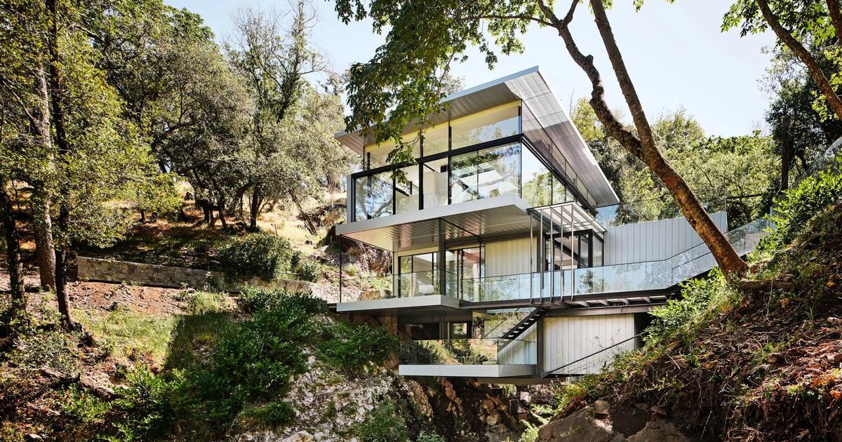 This incredible home hangs between two Californian hills | Gentleman's ...