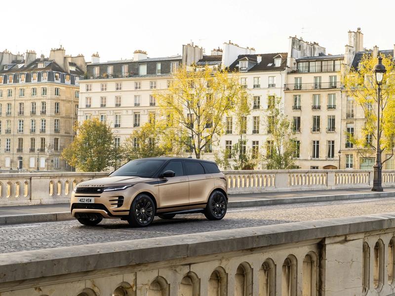 Review: the new Range Rover Evoque is a benchmark-maintaining SUV ...