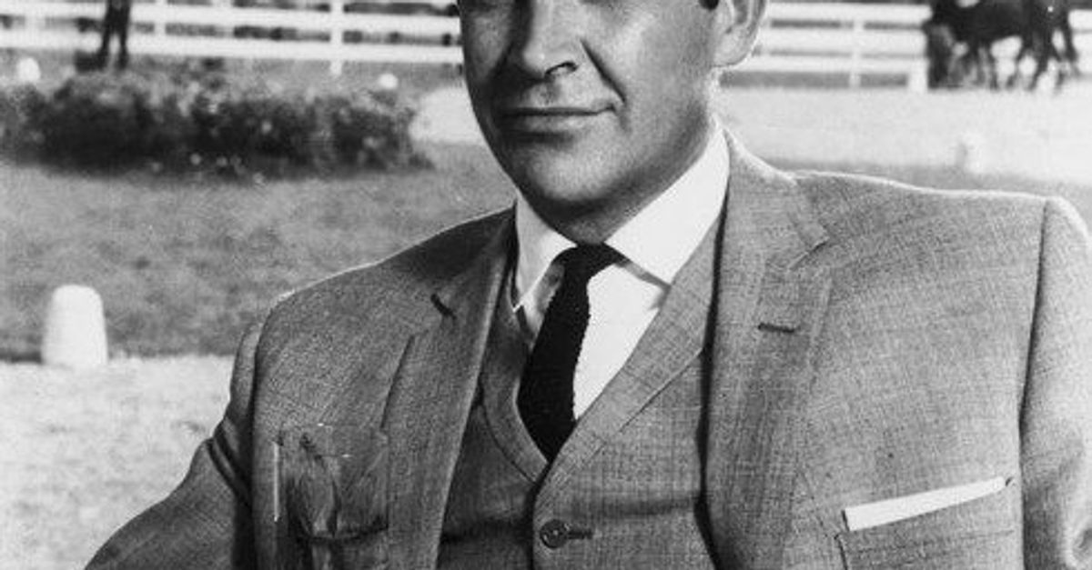 Anthony Sinclair's conduit suit: Dress like Bond | The Gentleman's ...