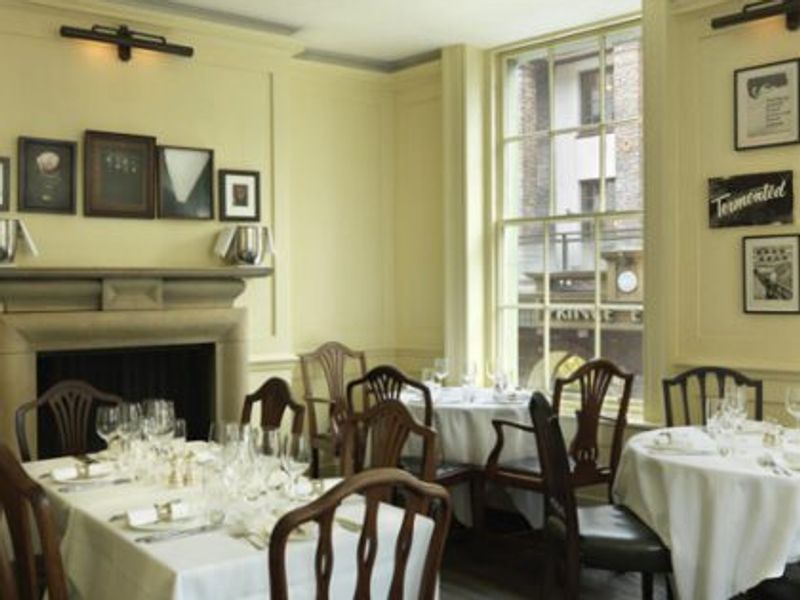 The best gentlemen’s clubs for those in their twenties | The Gentleman ...