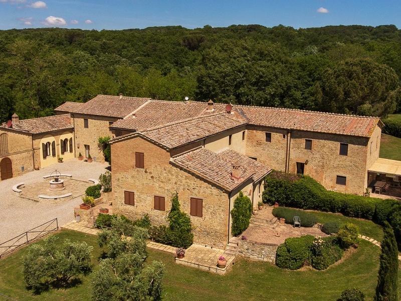 The Tuscan farmhouse perfect for the summer holidays | Gentleman's ...