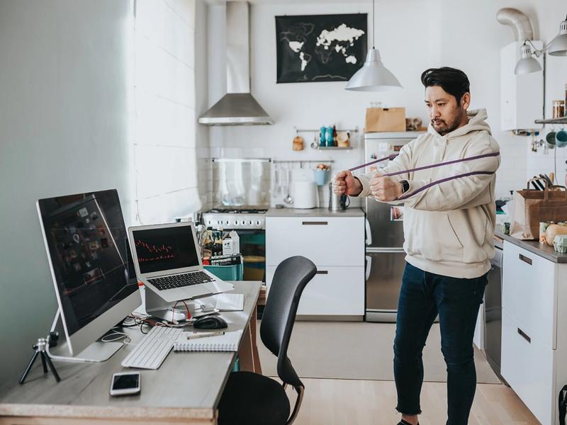 What’s the best workout gear you can use at your desk? | Gentleman's ...