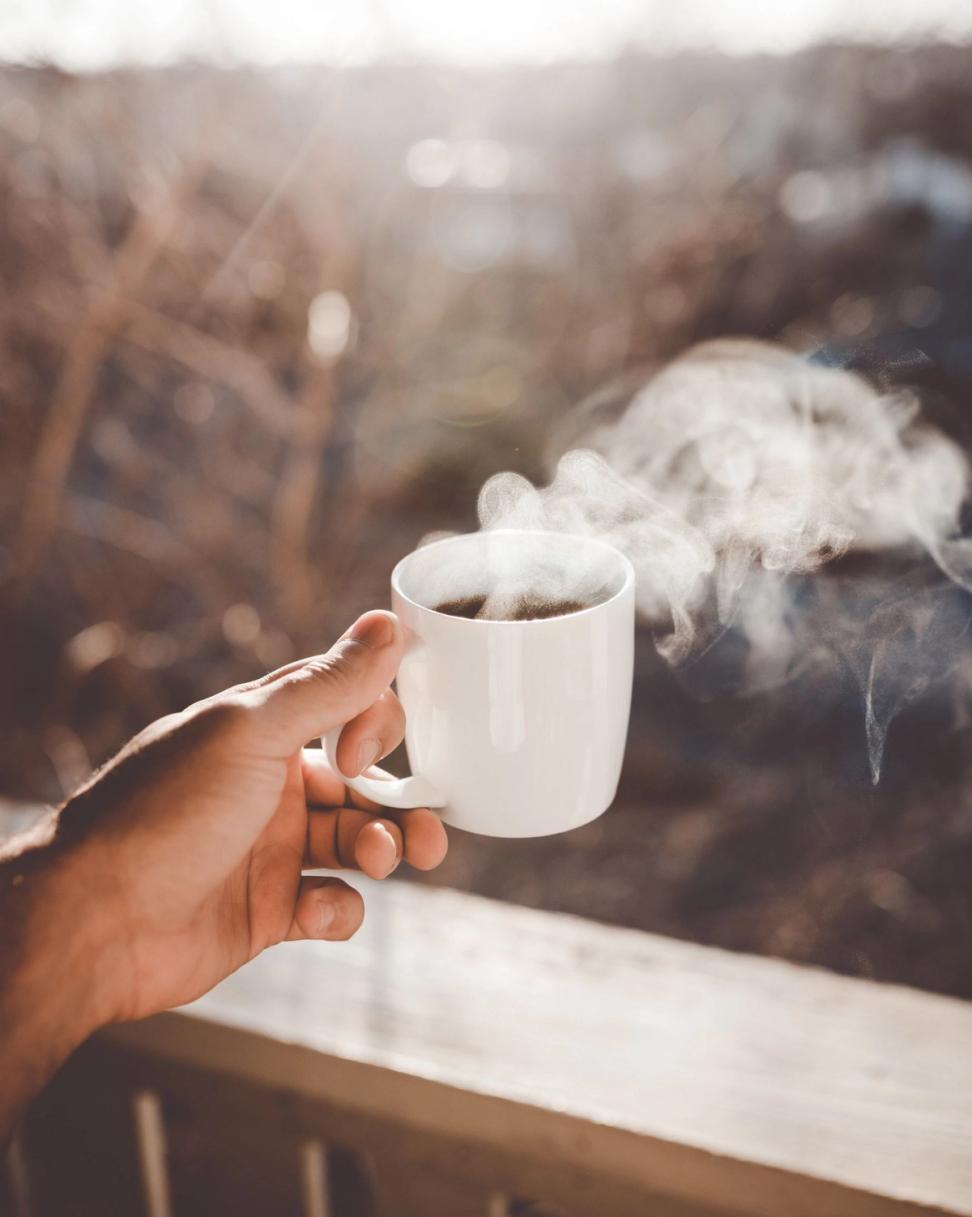 These are the health pros and cons of coffee, according to an expert ...