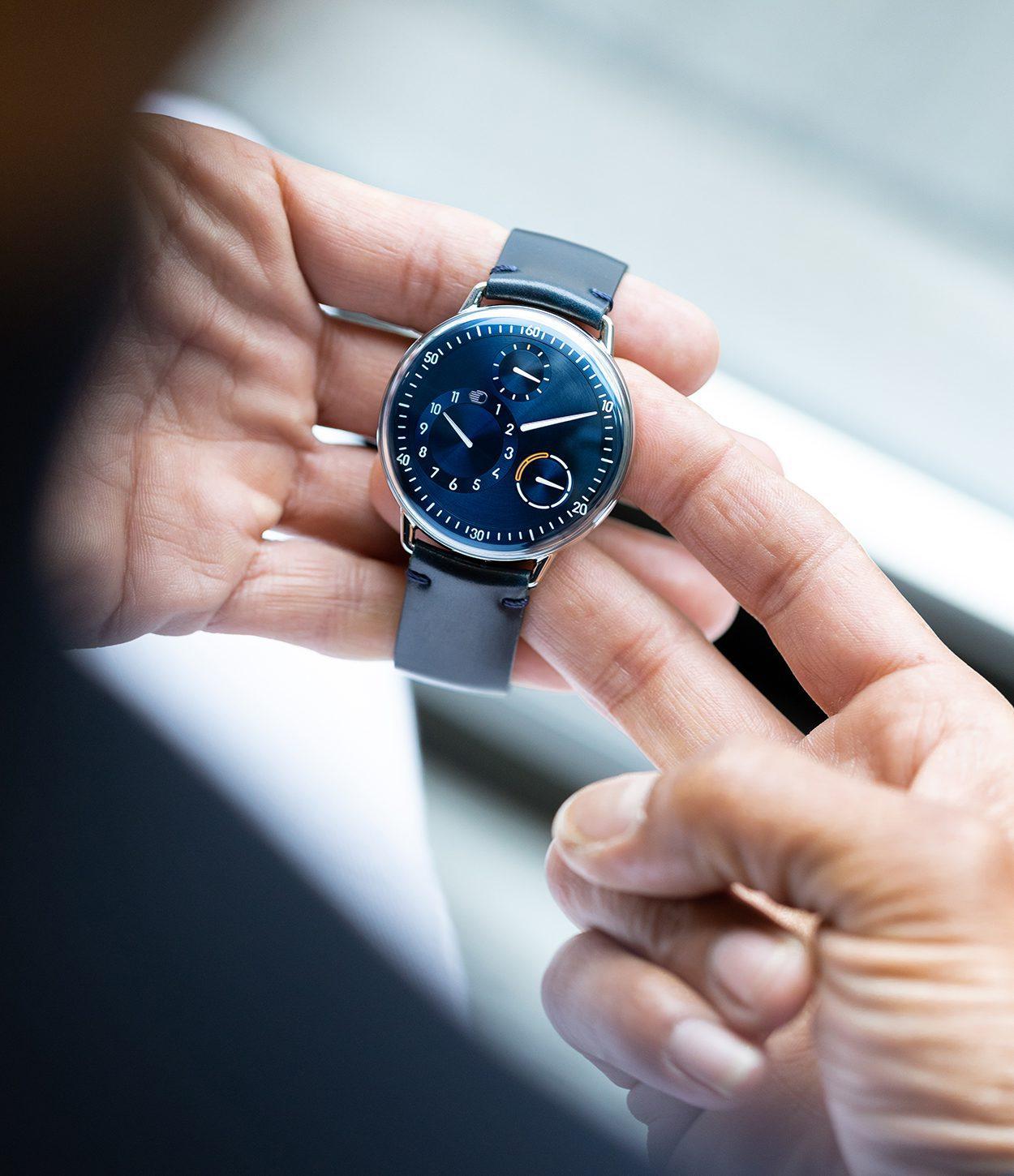 The Ressence ‘Type 1 Round’ ticks in time with your senses | The ...