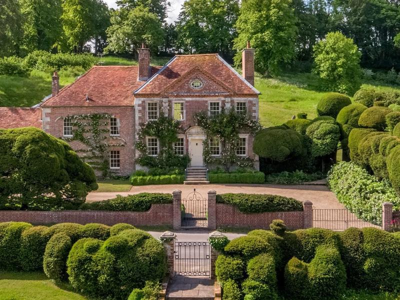 Reddish House, home of Cecil Beaton, is the quintessential English ...