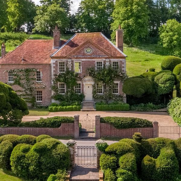 Reddish House, home of Cecil Beaton, is the quintessential English ...