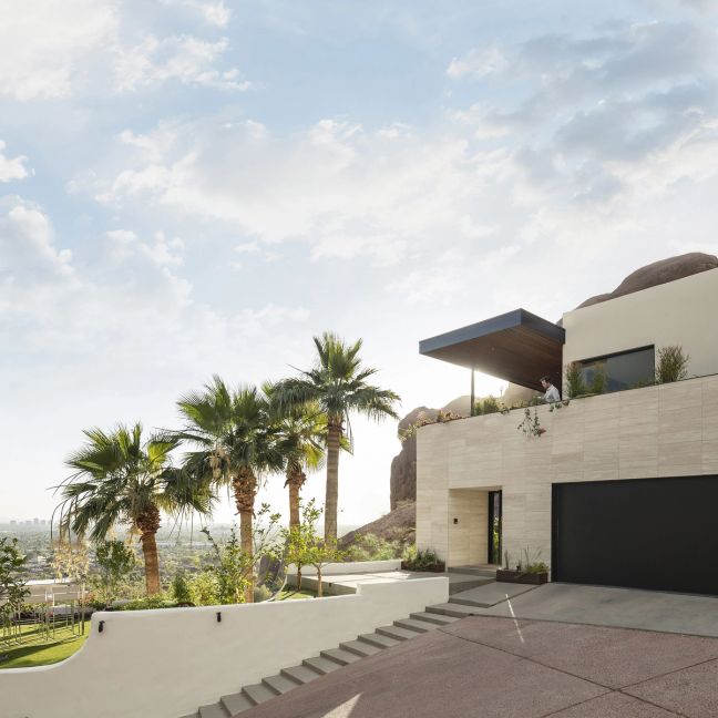 With this Red Rocks Ranch, you can live in your very own desert oasis ...