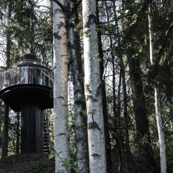 The luxury treehouse Polestar brought to the Finnish forest | Gentleman ...