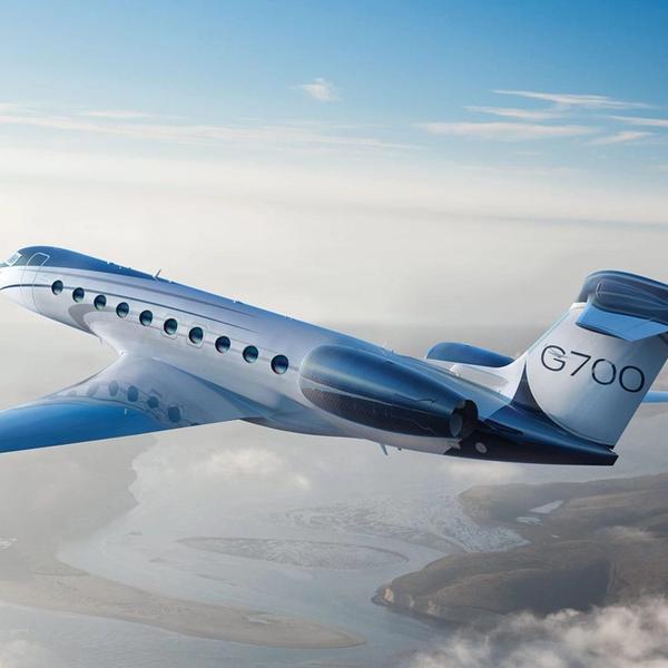 Step onboard the world’s largest private jet, the Gulfstream G700 ...