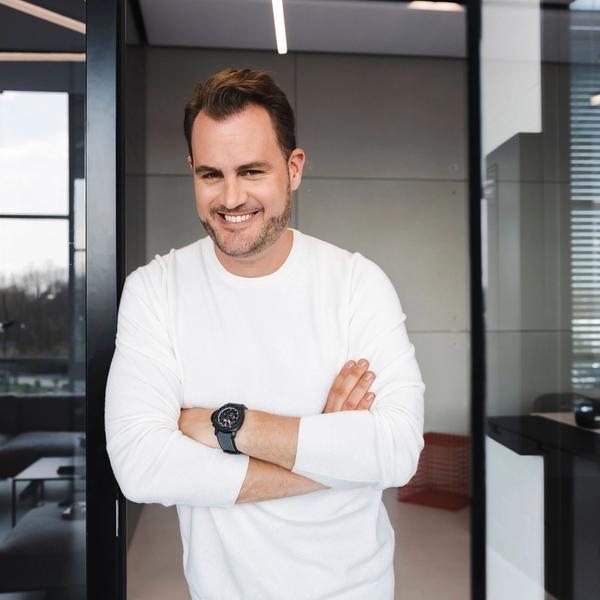 In conversation with Constantin Buschmann, CEO of BRABUS | Gentleman's ...
