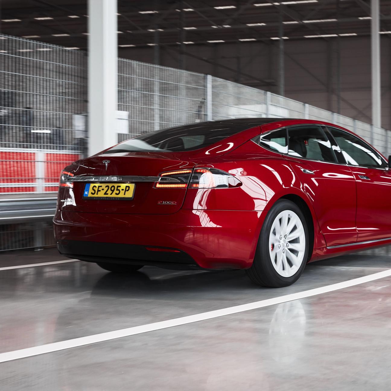 Leading the charge: Inside Tesla’s European mega-factory | Gentleman's ...