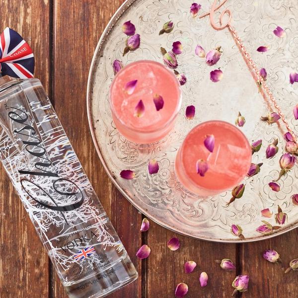 How to make the Rose Tea Collins, the perfect Valentine’s cocktail ...