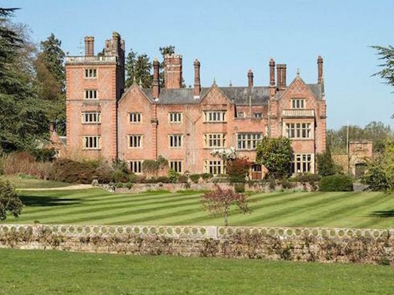 The most expensive rural mansions on the market right now | The ...