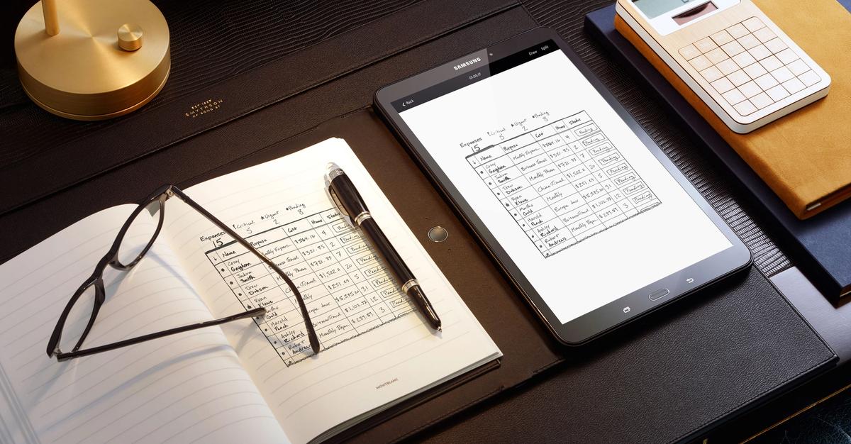 Your office desk is missing these 6 simple things | Gentleman's Journal ...