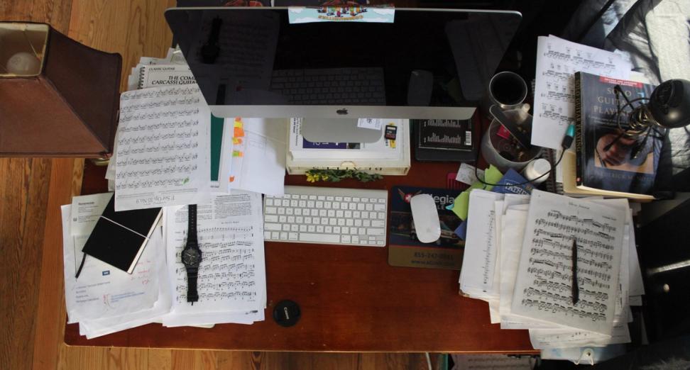 How to organise your work desk for efficiency | Gentleman's Journal ...