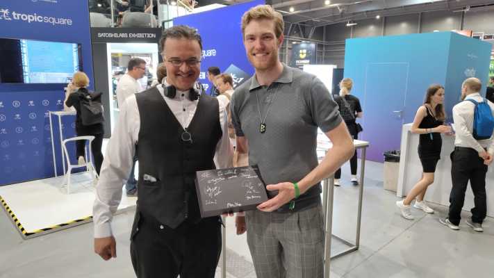 For the HRF: Seedor Set with two safes signed by Michael Saylor, Anita ...