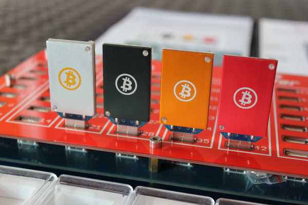 ASICMiner Block Erupter USB Sapphire Complete Collection | Scarce City