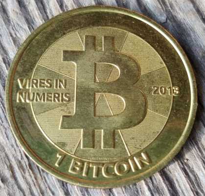 Casascius coin, 1 Bitcoin loaded, Series 2 2013 | Scarce City