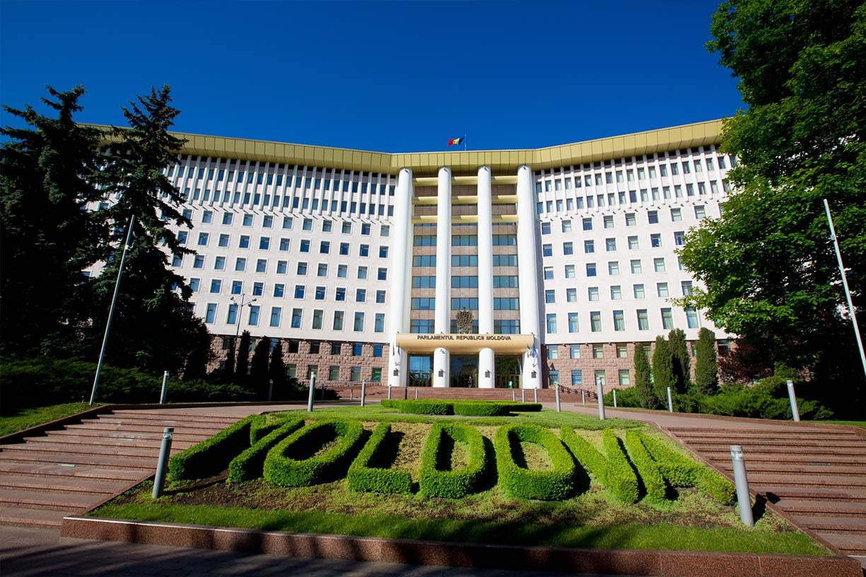Vot final în Parlamentul Republicii Moldova: Limba română va înlocui ...