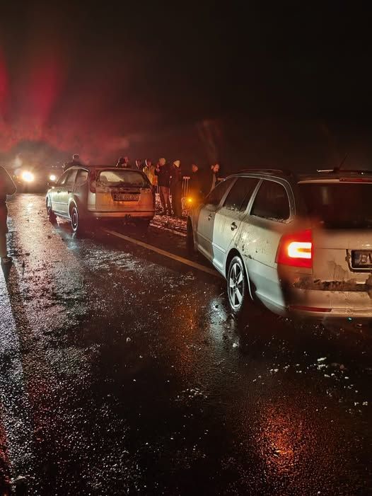 Trafic BLOCAT de accident pe DN1, în județul Sibiu; trei autoturisme ...