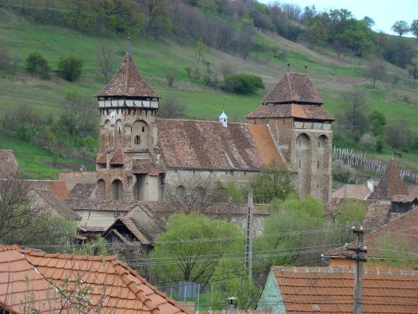Biserica fortificată din Valea Viilor, ”Cenușăreasa” siturilor UNESCO ...