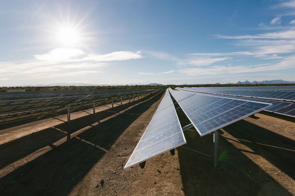 Delgaz Grid a lansat ghidul prosumatorului; creștere ”fulminantă” în ...