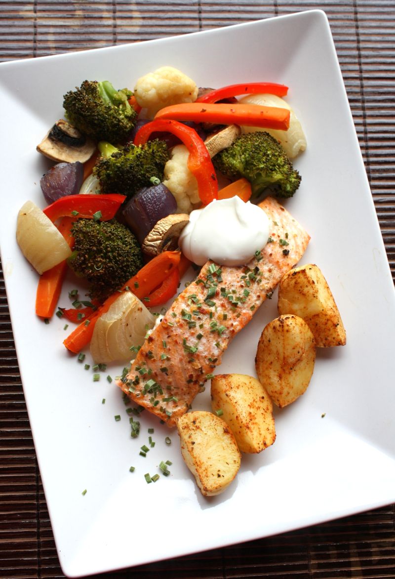 LINDASTUHAUG – «Alt-i-ovnen» laksemiddag