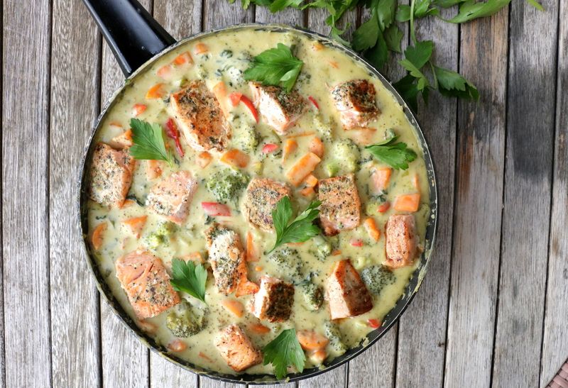 LINDASTUHAUG – Laksepanne med krema pestosaus