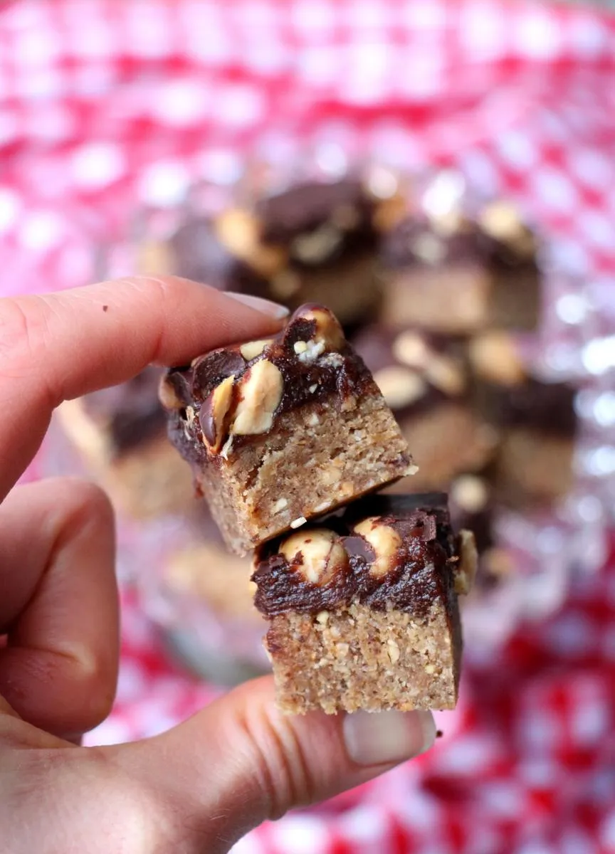 LINDASTUHAUG – Sunnare snickers-snacks med kun 6 ingredienser og uten ... LINDASTUHAUG – Sunnare snickers-snacks med kun 6 ingredienser og uten ...