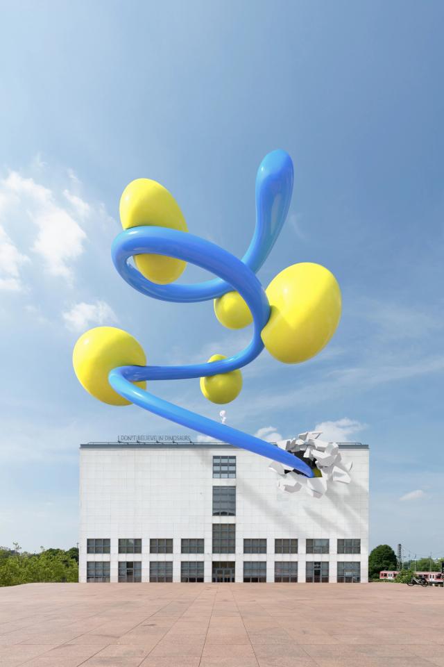MANUEL ROSSNER: CREATING VIRTUAL WORLDS