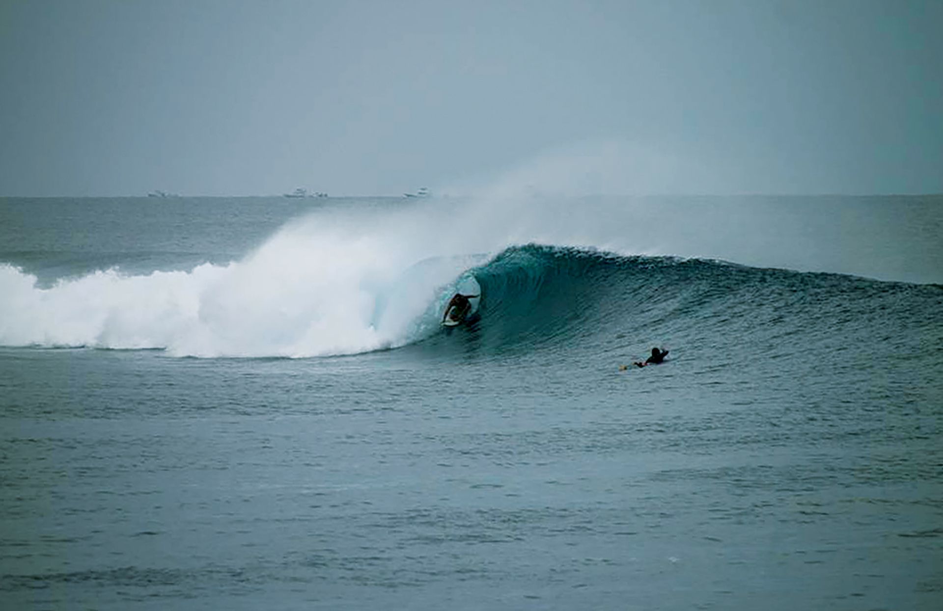 Tiger Stripes Surf Guide (Gaafu Dhaalu and Alifu, Maldives) – Wave Info ...