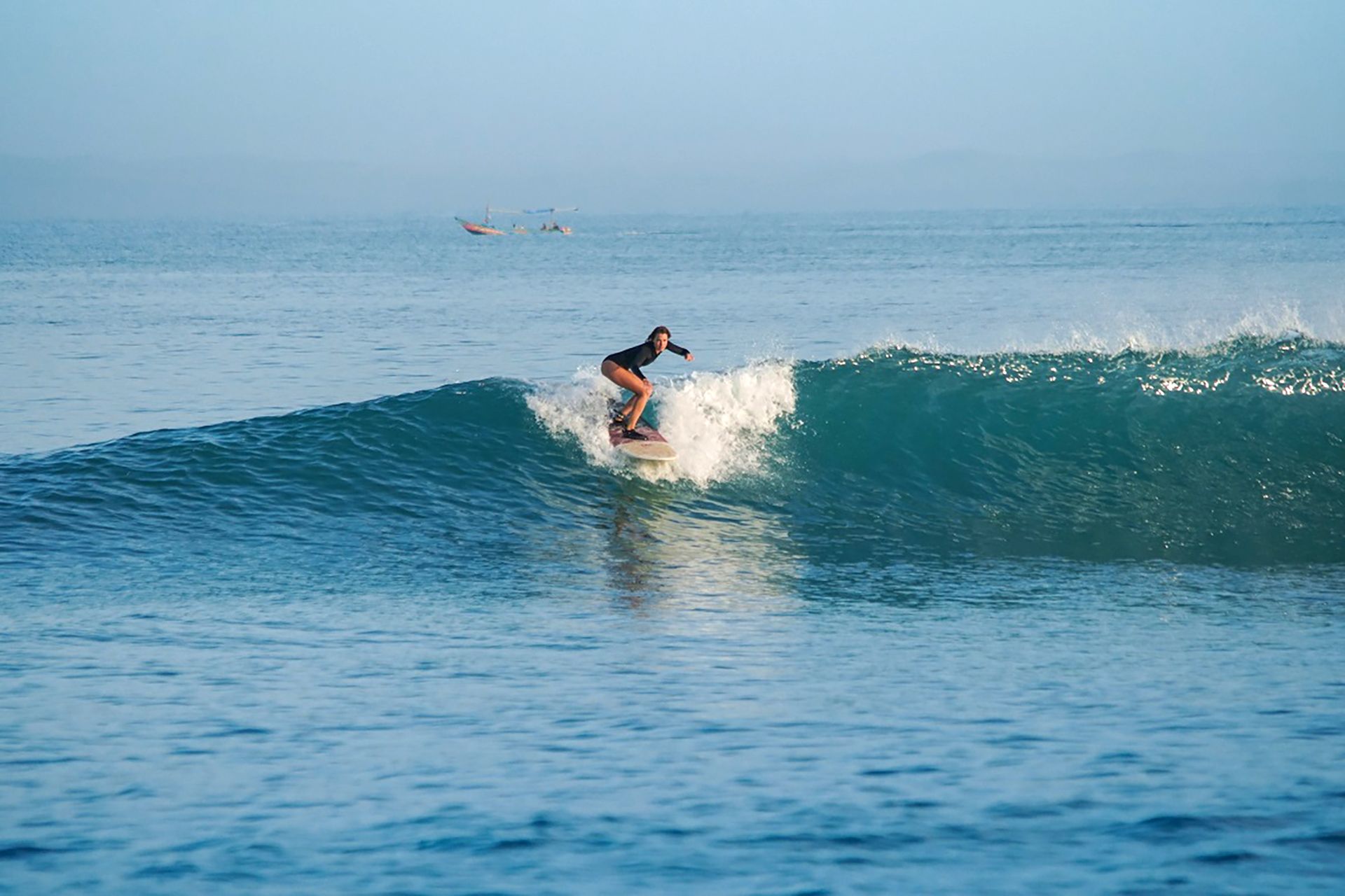 Tiger Tracks Rights Surf Guide (Grajagan Bay, Java) – Wave Info & Tips | Stormrider Surf Guides