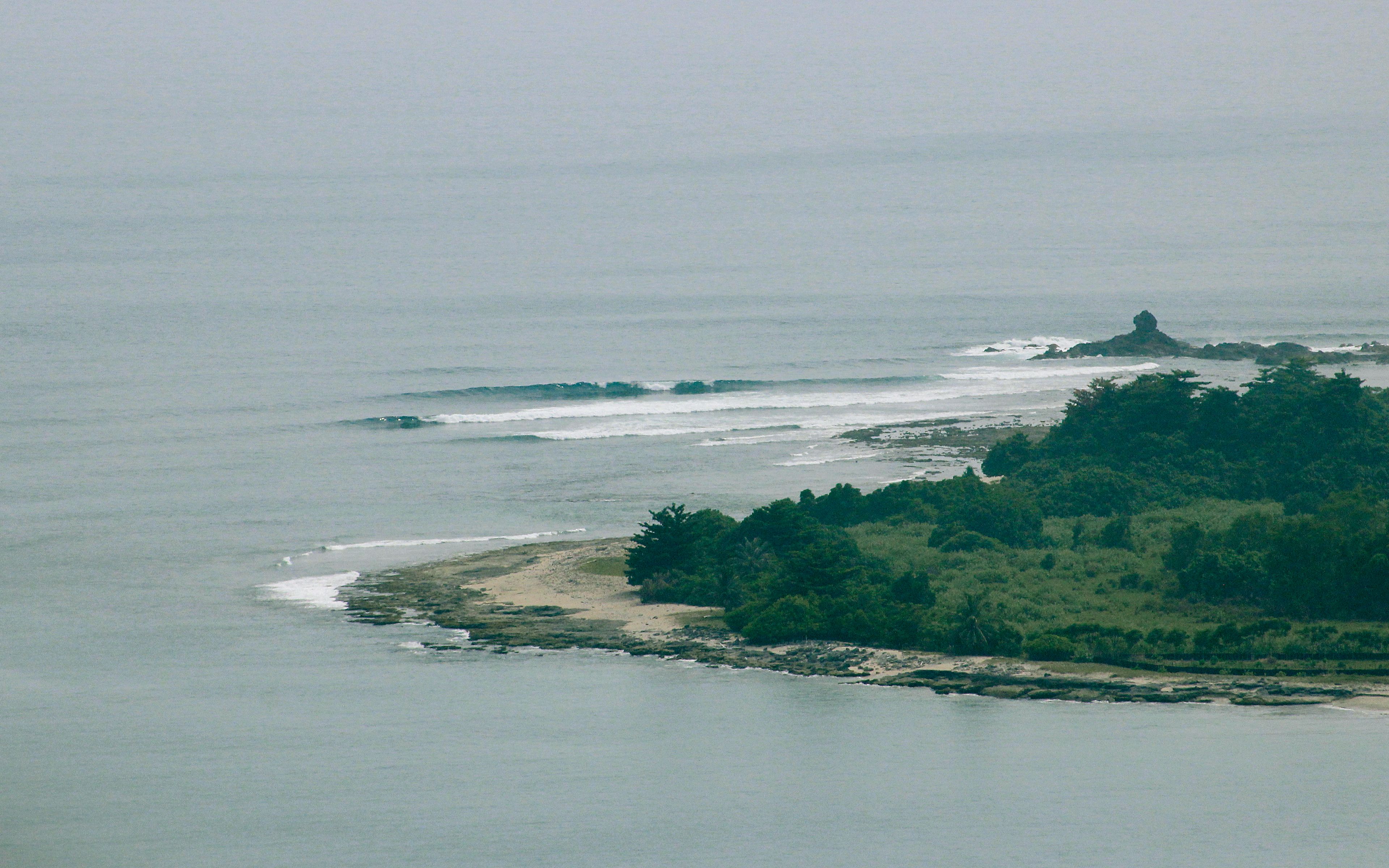 Surfing in Aceh Jaya, Sumatra – Surf Guide & Local Tips | Stormrider ...