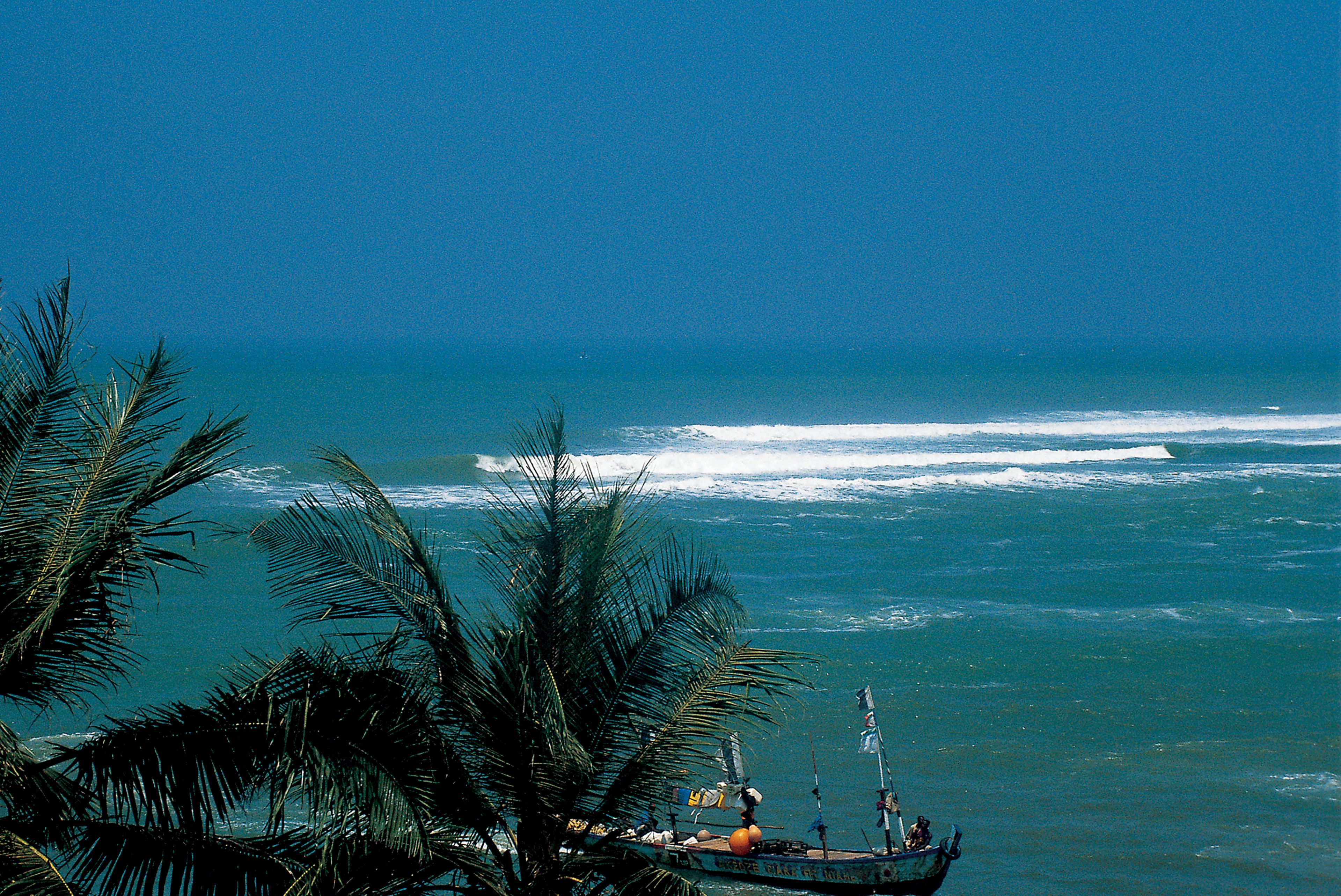 Surfing in Ghana – Guide to Best Surf Spots & Seasons | Stormrider Surf ...