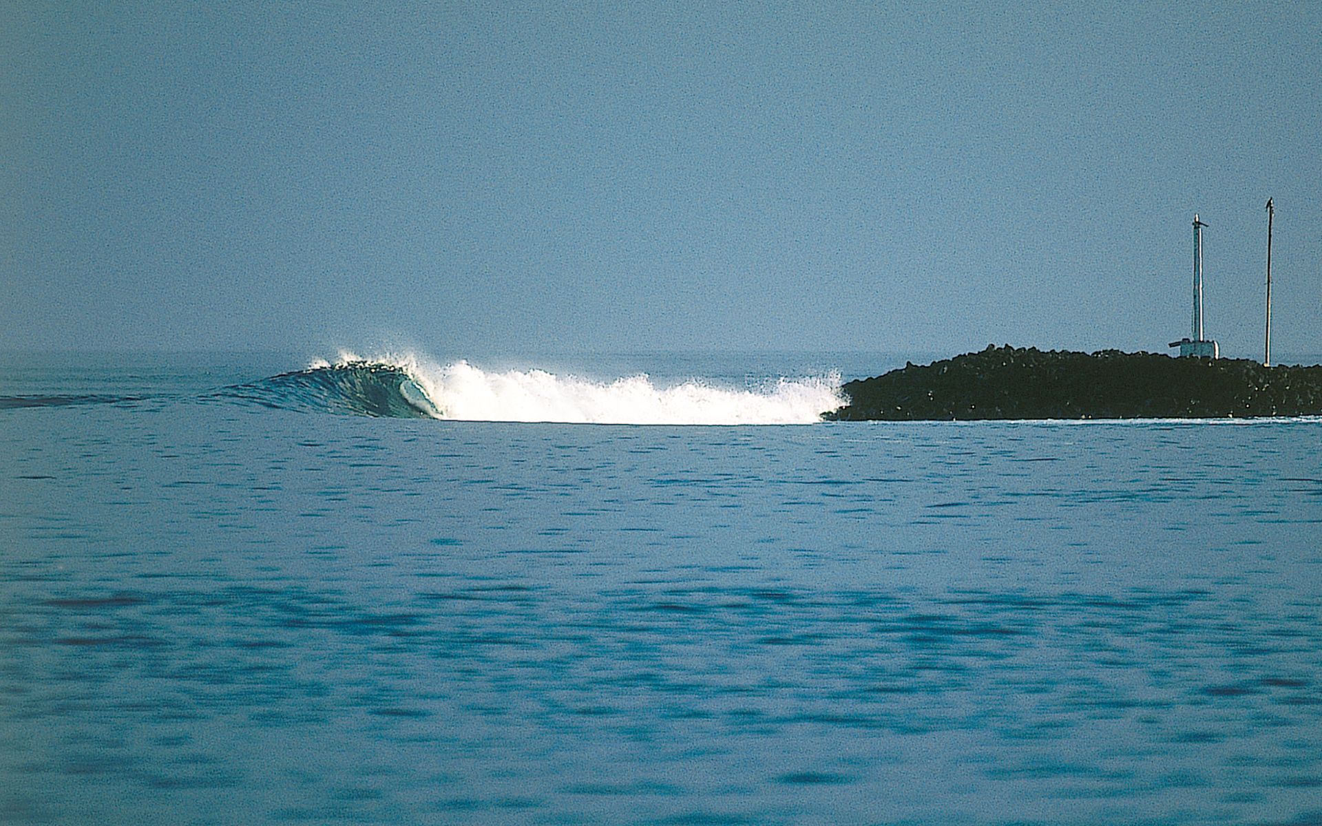 Surfing in Galapagos Islands – Guide to Best Surf Spots & Seasons ...