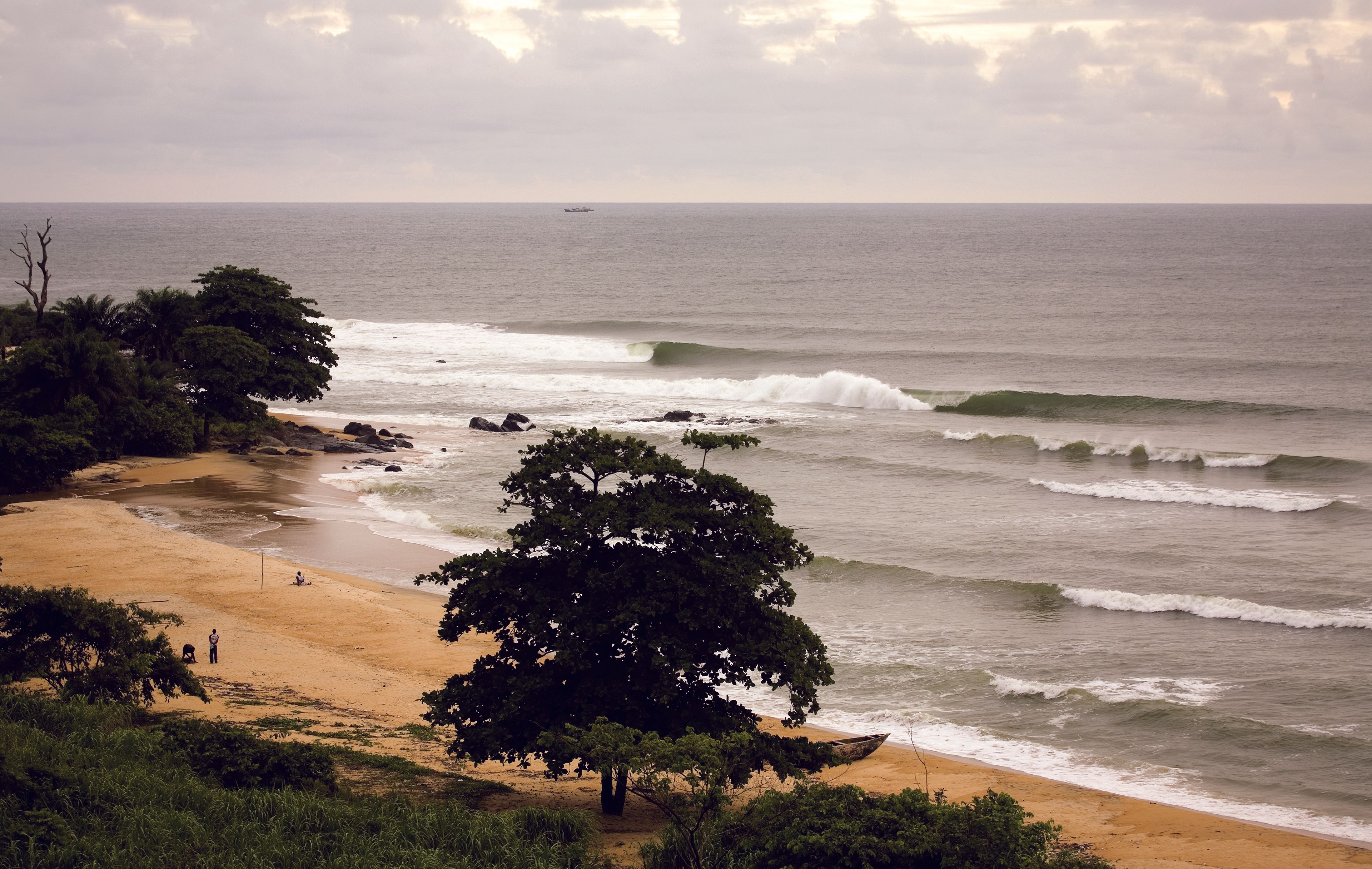 Surfing in Liberia – Guide to Best Surf Spots & Seasons | Stormrider Surf Guides