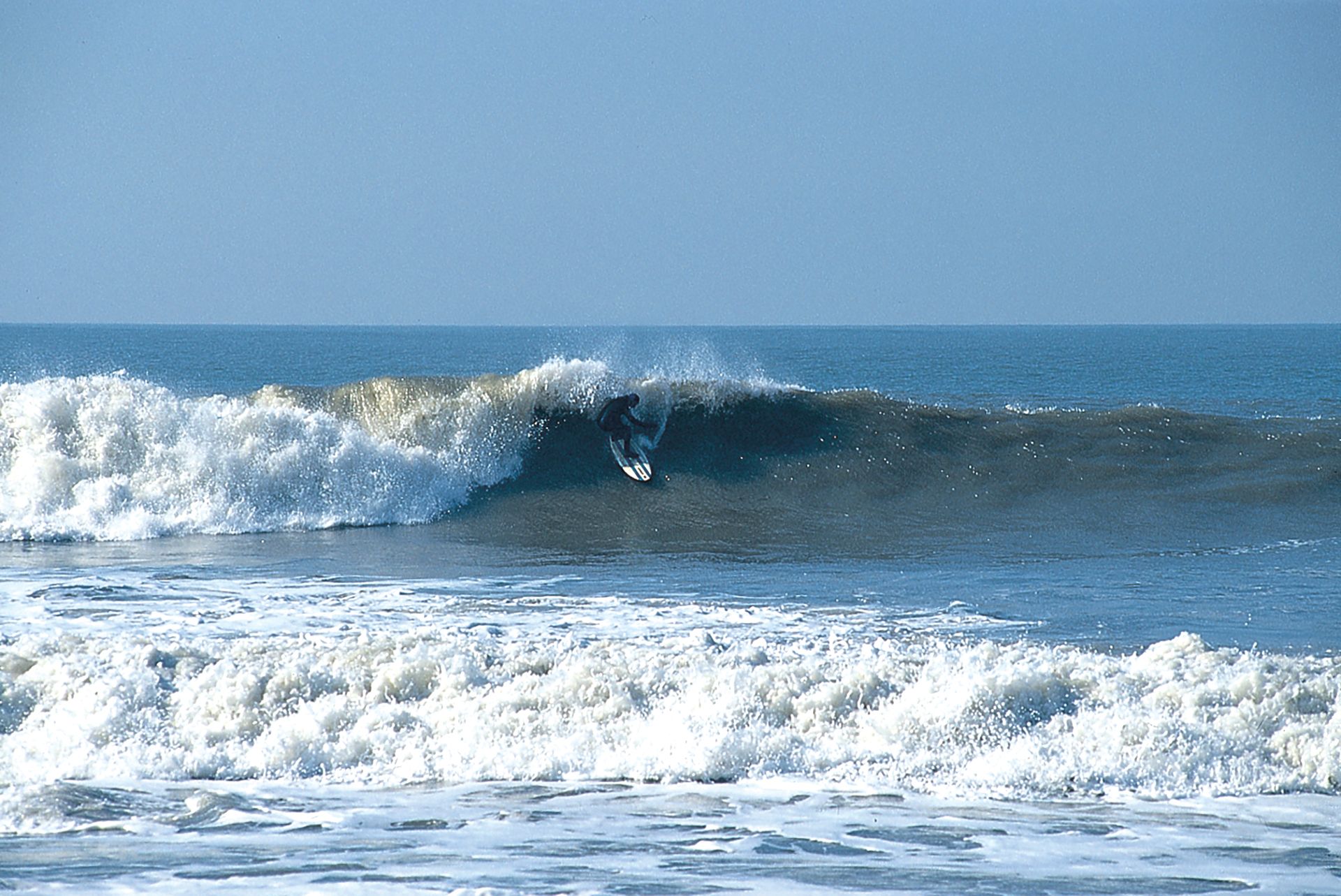 Surfing in Gower Peninsula, Wales – Surf Guide & Local Tips ...