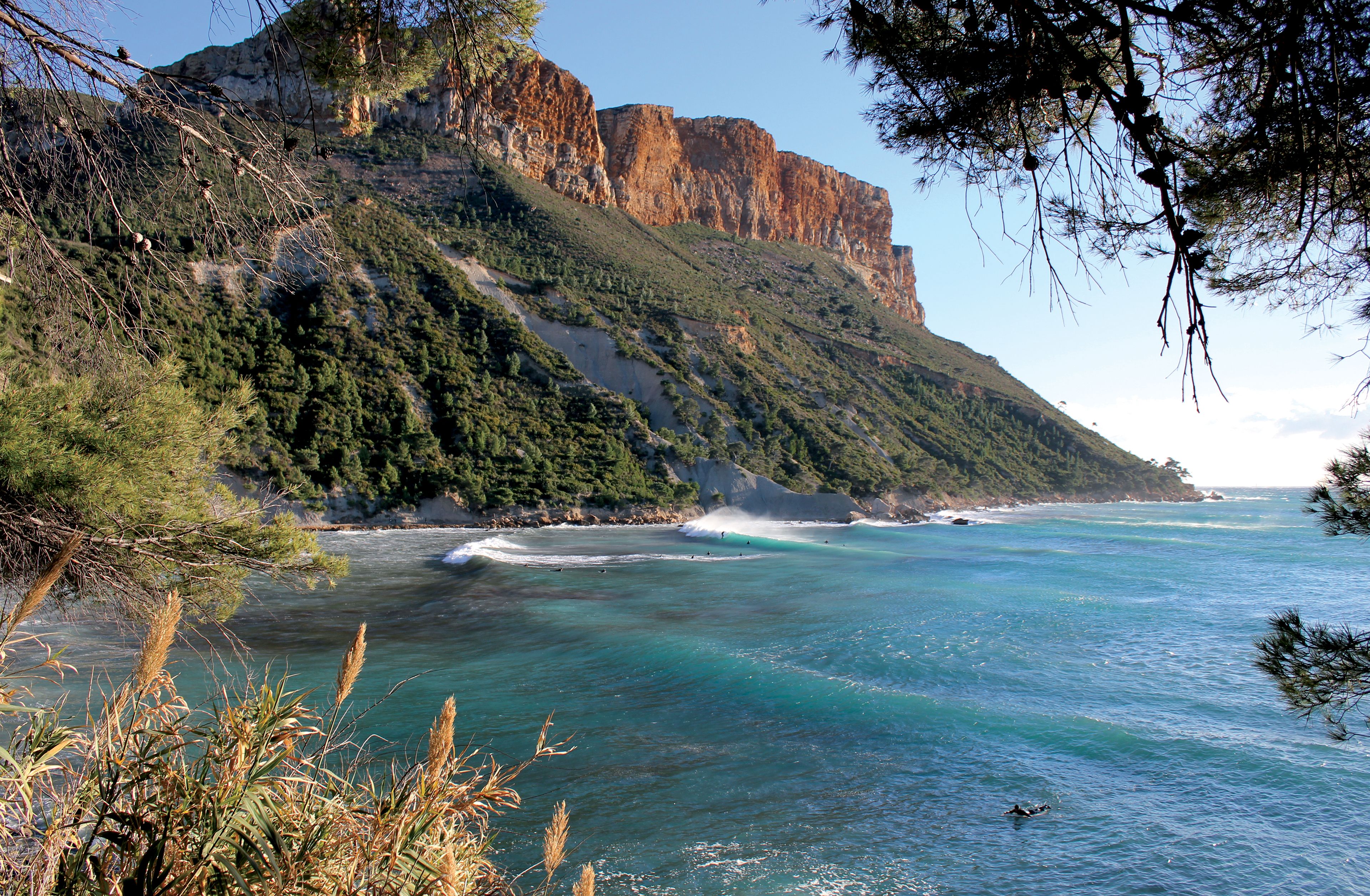 Cassis | Stormrider Surf Guides