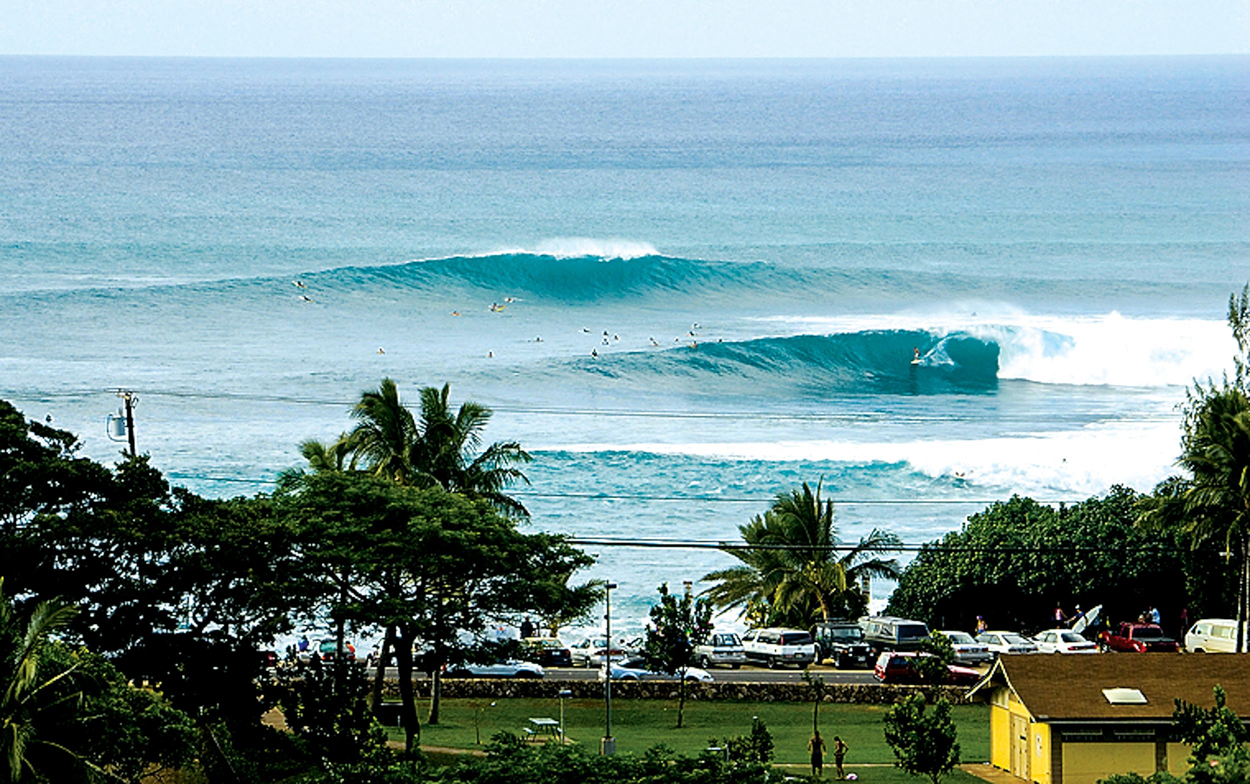 Surfing in Oahu North Shore, Hawaii – Surf Guide & Local Tips ...