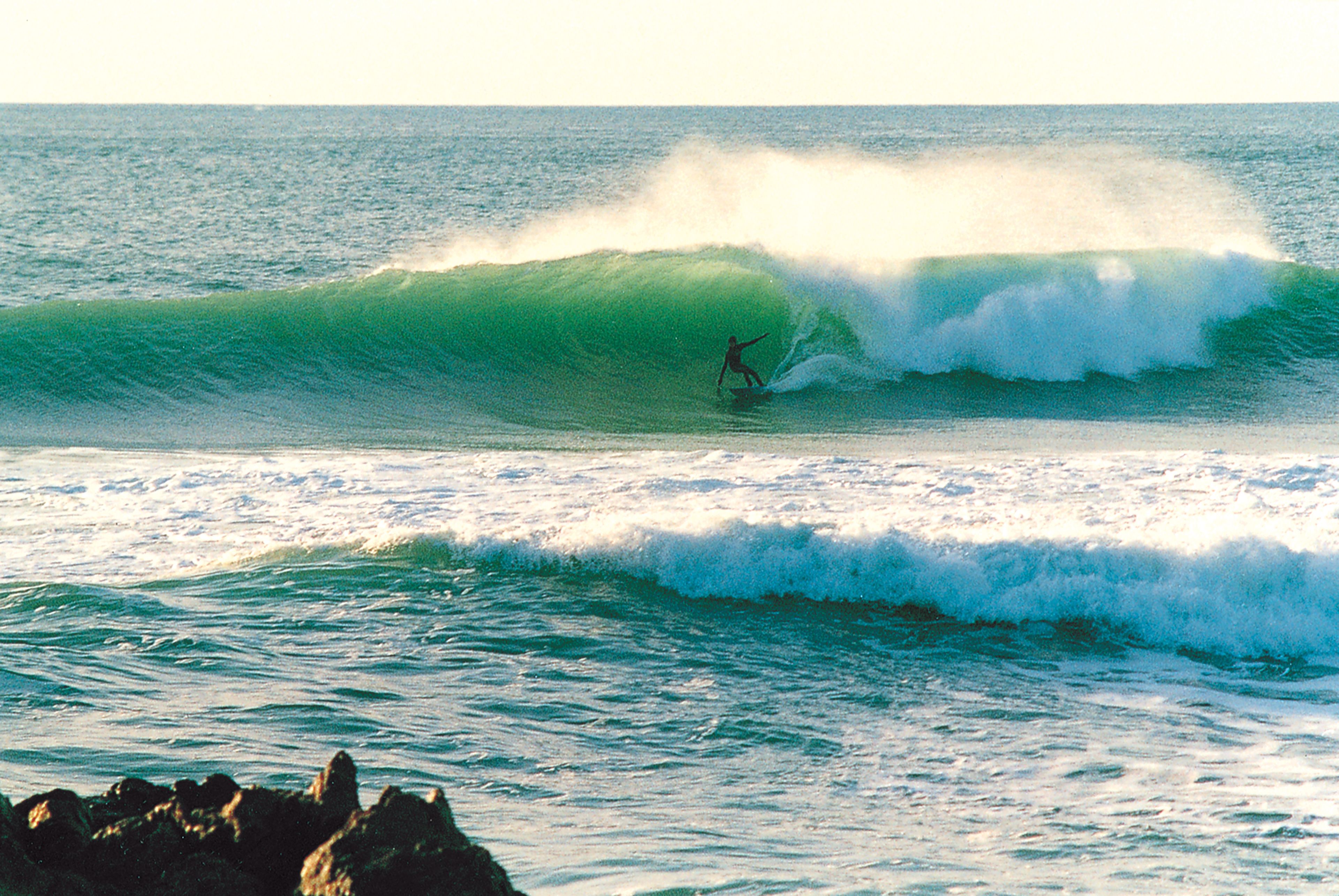 Surfing in Channel Islands, England – Surf Guide & Local Tips ...