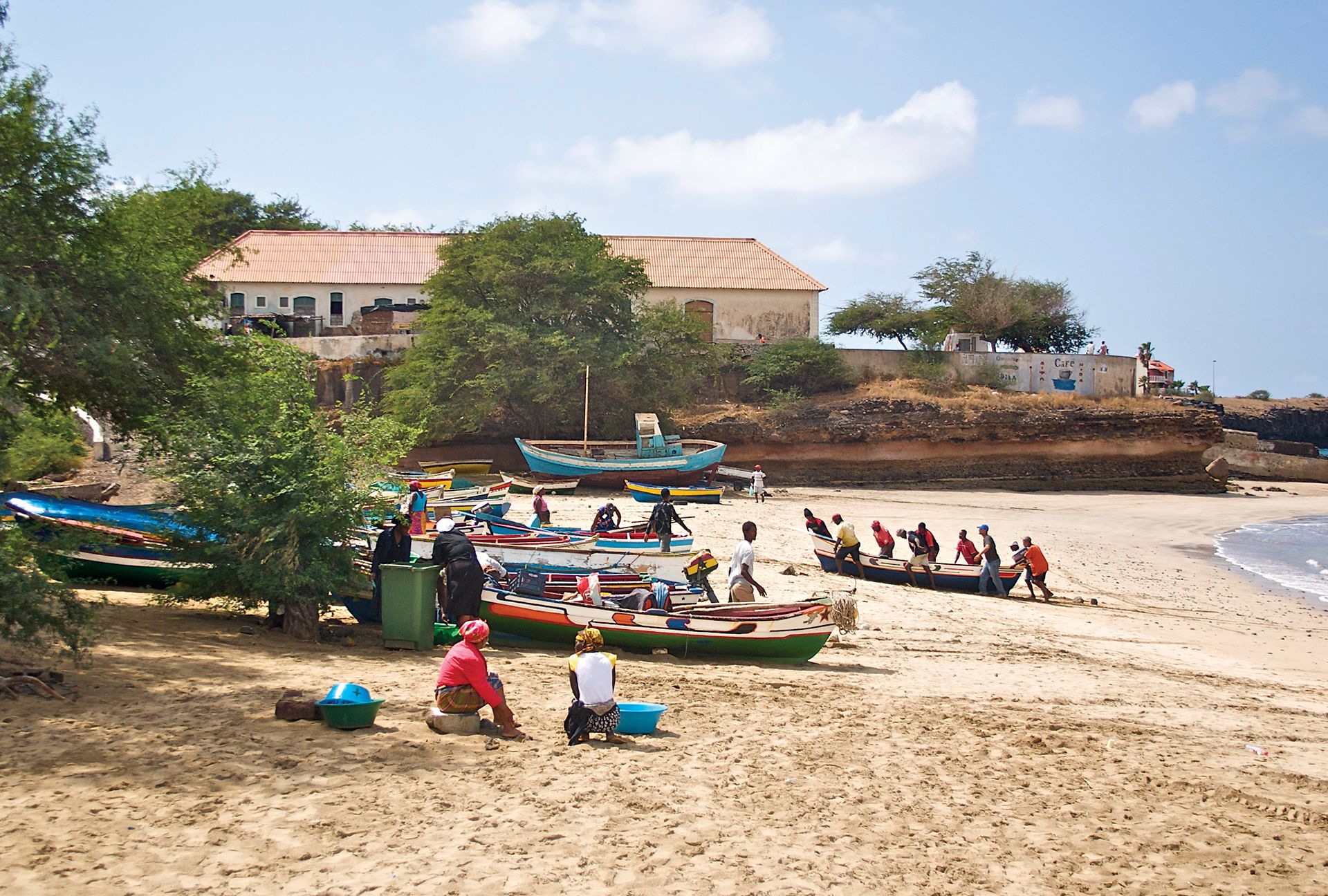 Surfing in Cape Verde Islands – Guide to Best Surf Spots & Seasons ...