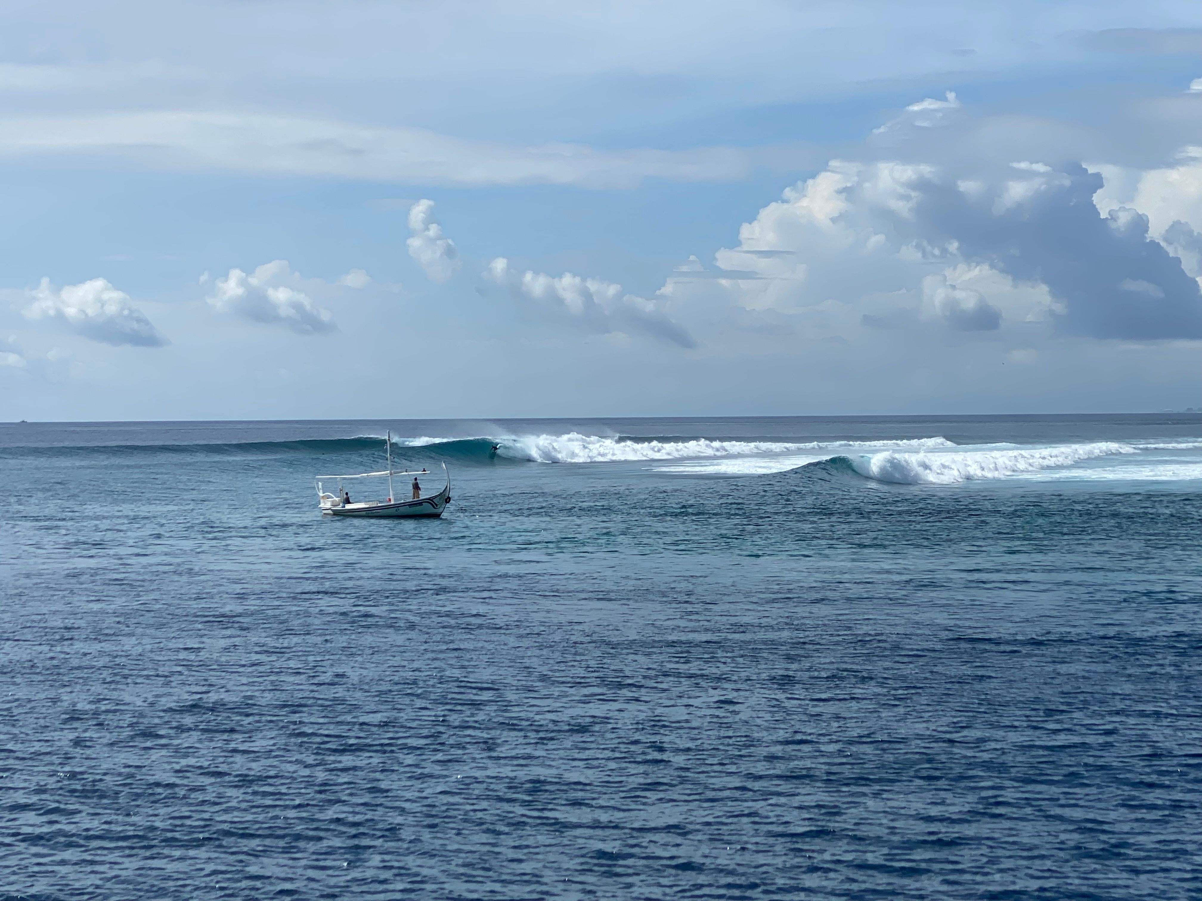 Sultan's Surf Guide (North Male Atoll, Maldives) – Wave Info & Tips ...