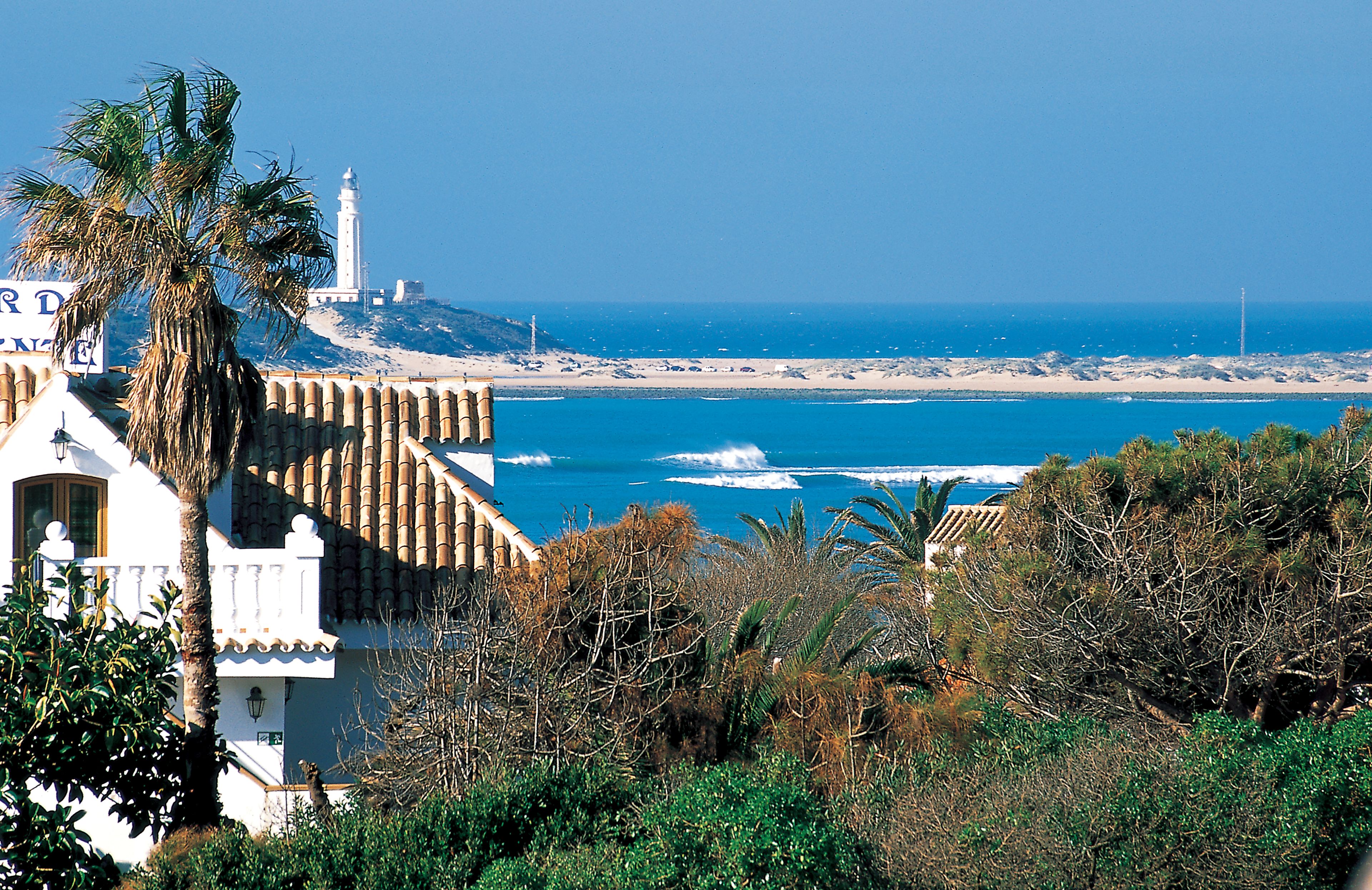 Faro Right Surf Guide (Andalucia, Spain) – Wave Info & Tips ...