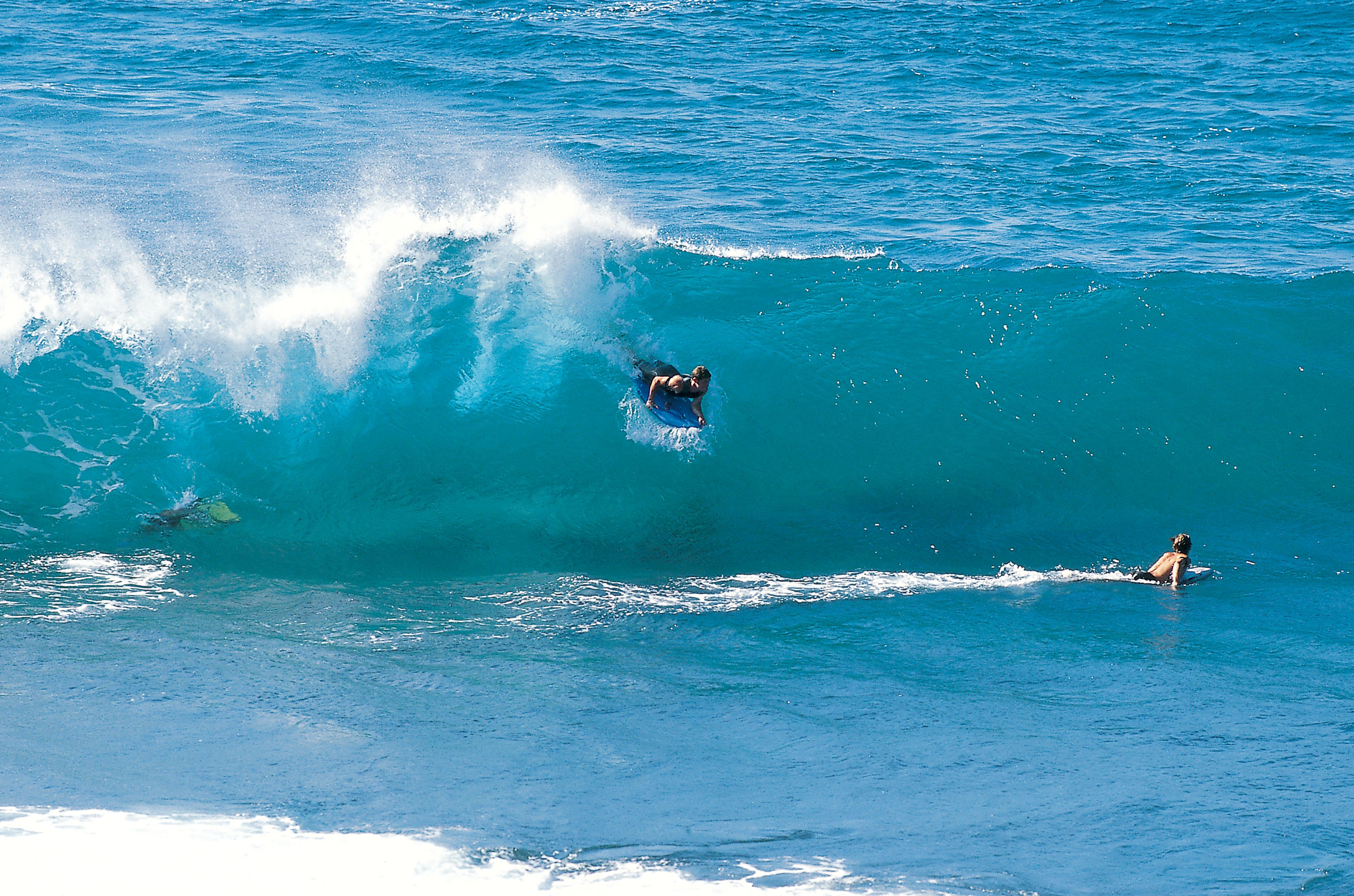 Back Beach Surf Guide (Inhambane Province, Mozambique) – Wave Info ...