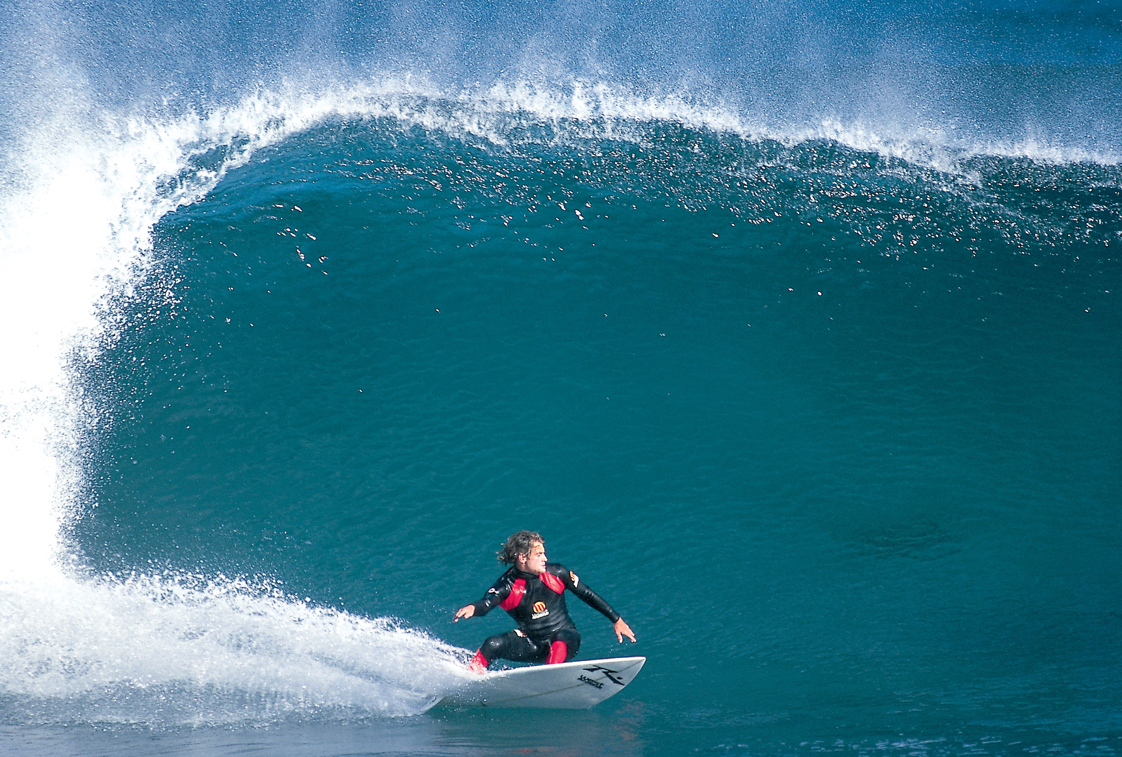 Surfing in Perth, Western Australia – Surf Guide & Local Tips ...