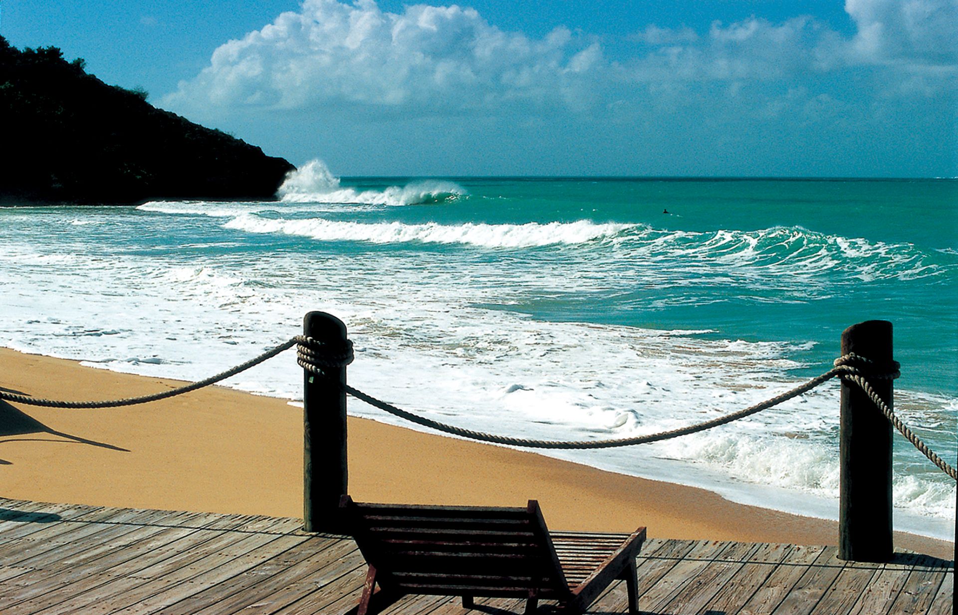 Surfing in Antigua & Barbuda – Guide to Best Surf Spots & Seasons ...