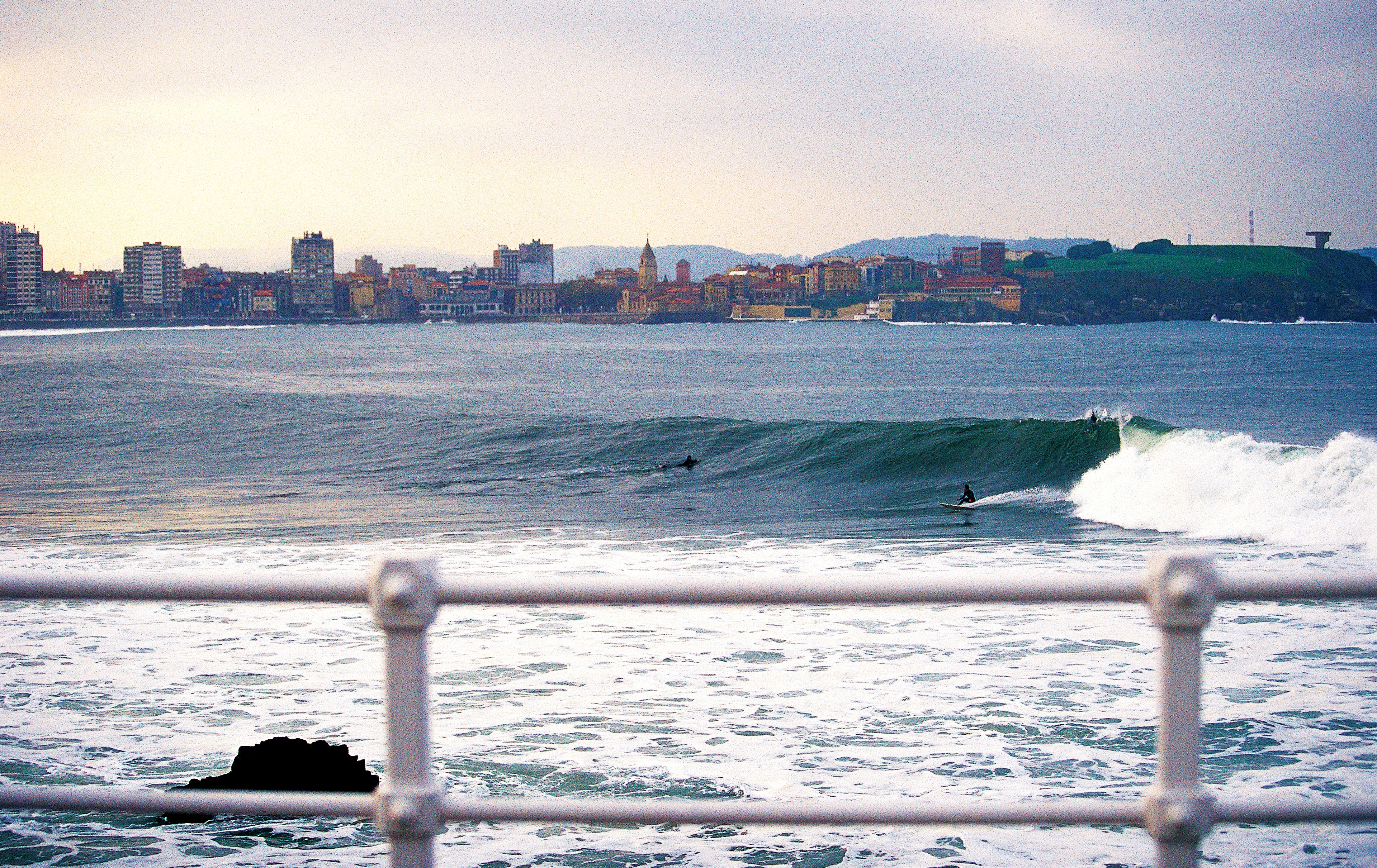 El Mongol Surf Guide (Asturias, Spain) – Wave Info & Tips | Stormrider ...