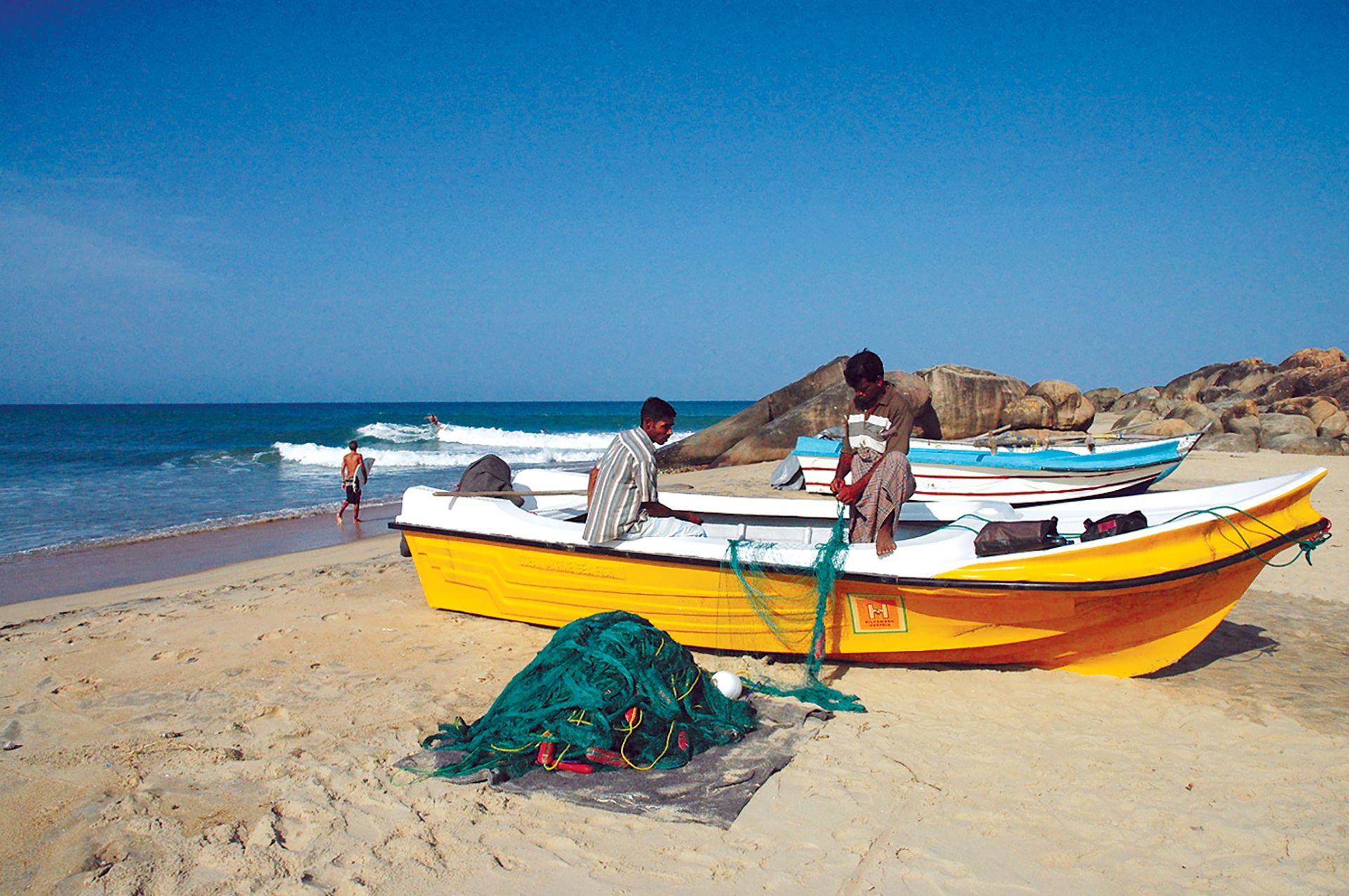 Surfing in Southeast Sri Lanka, Sri Lanka – Surf Guide & Local Tips ...